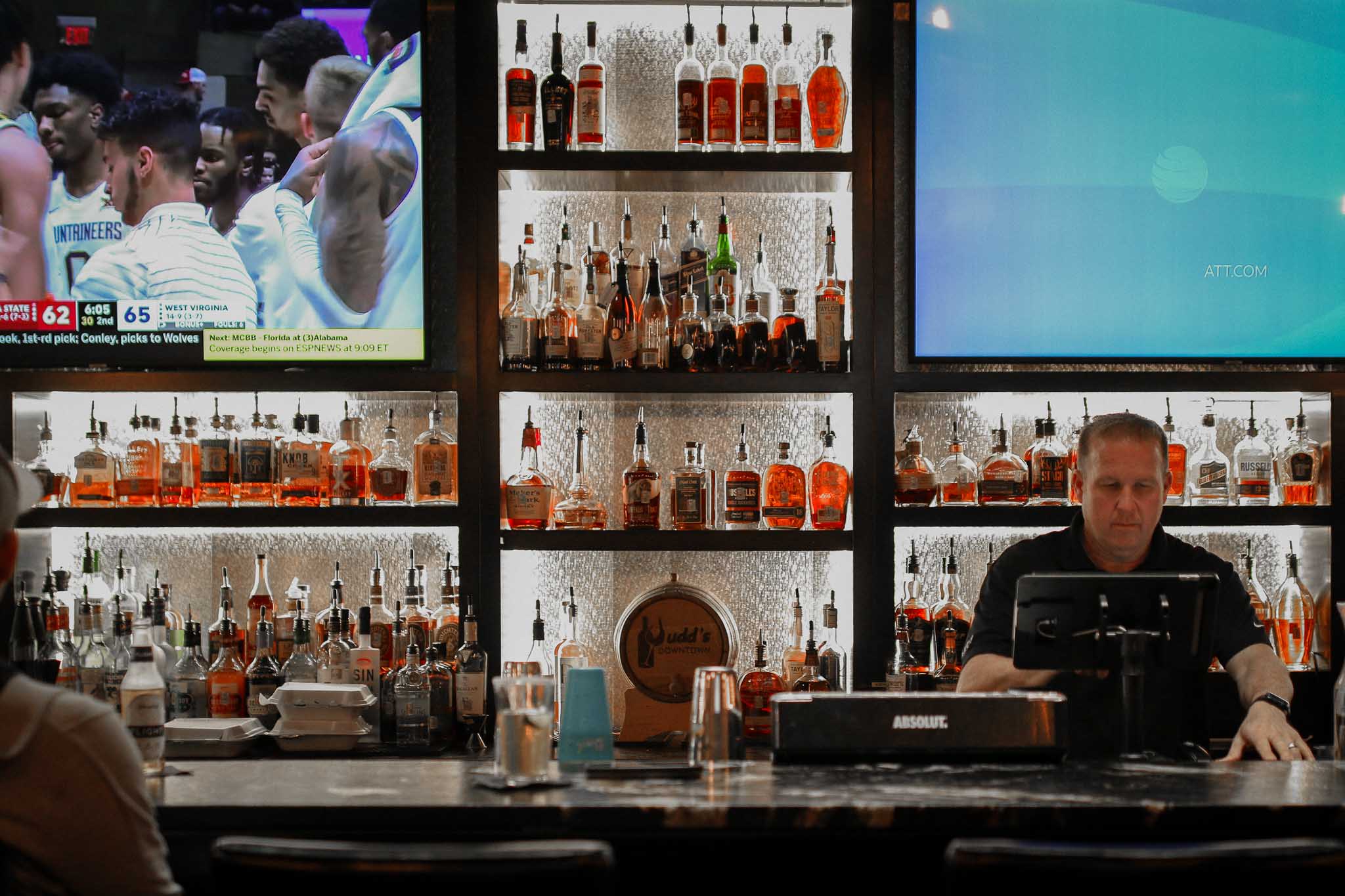 Contact - Judd's Downtown